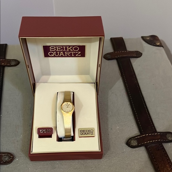 Seiko | Accessories | Seiko Gold Watch Timeless Elegance Womans Vintage ...